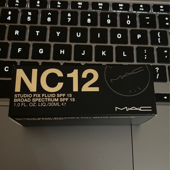 Makeup | Mac Cosmetics Studio Fix Fluid Spf 15 Foundation Nc12 | Poshmark
